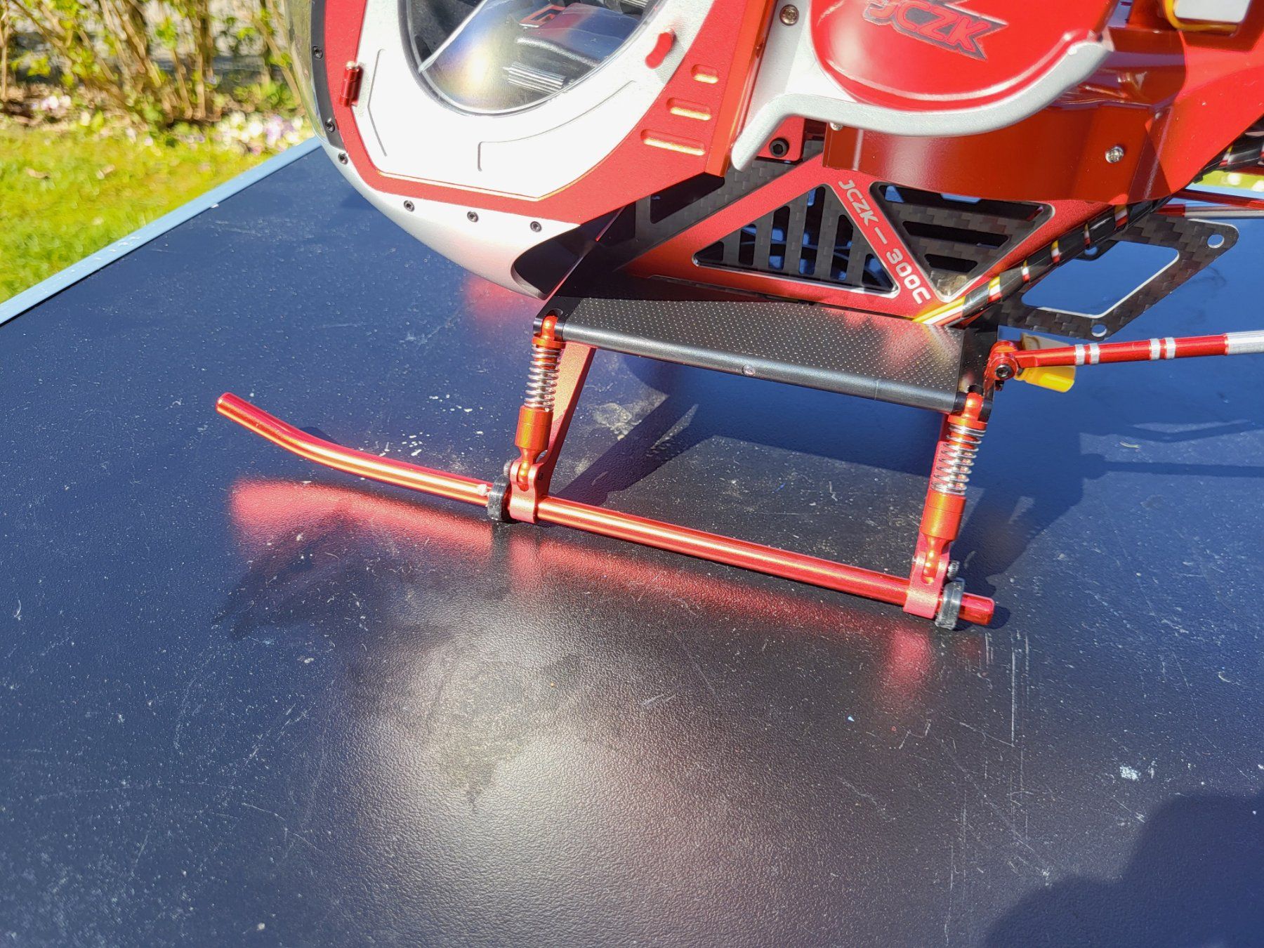 JCZK Schweizer 300C PRO GPS RC Helicopter (Neu und originalverpackt) in ...