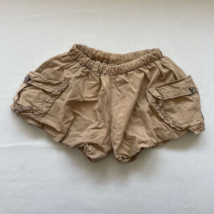 Braune puffy Shorts Gr.S (Gebraucht) in Oberwil BL für CHF 10 – mit Lieferung auf Ricardo kaufen