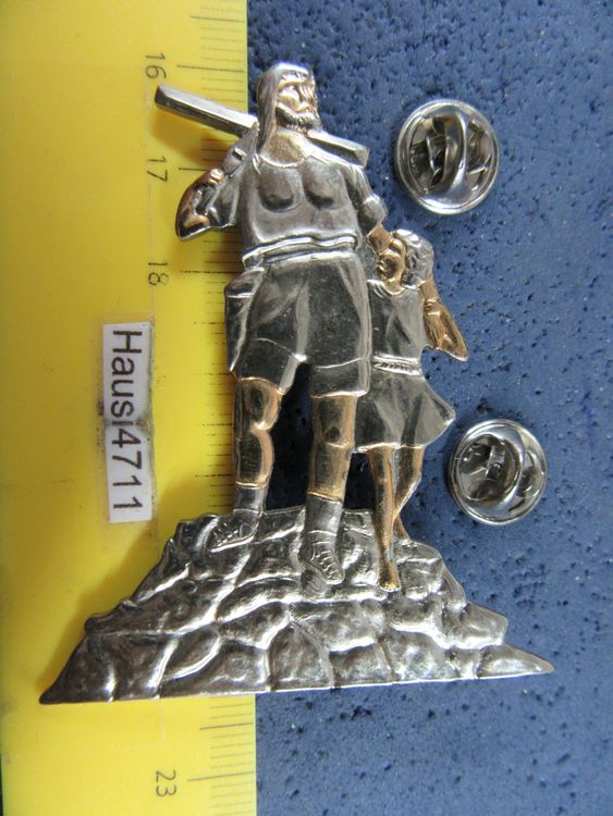 WILHELM UND WALTER TELL 2NÄGEL-PIN SILBRIG GROSSS 60x40mmTOP (Gebraucht ...