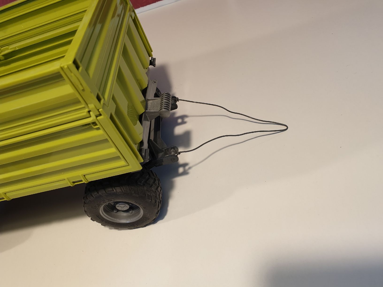 grosser Traktor und 2 Anhänger von bruder (D'occasion) à Herisau pour ...