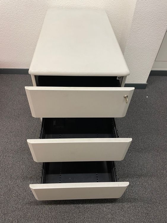 Rollcontainer Metall/grau/abschliessbar (Gebraucht) in Frenkendorf für ...