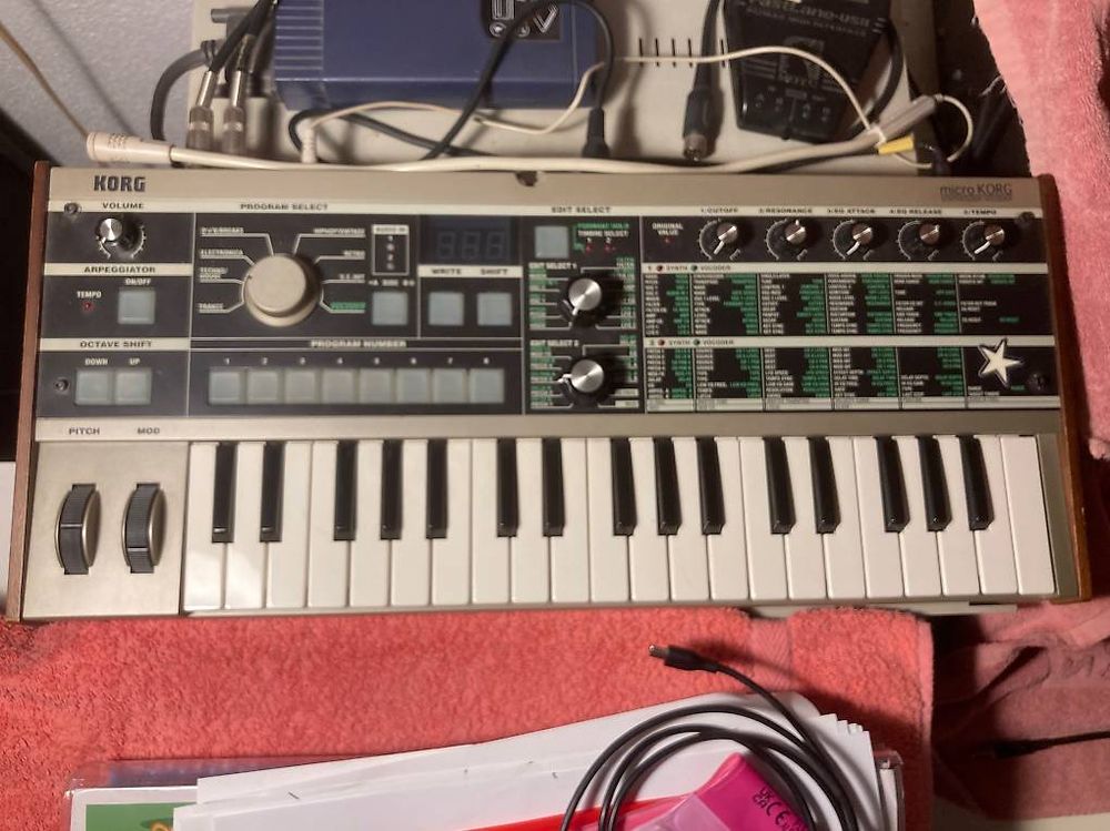 KORG micro KORG (Usato) a Stabio per CHF 350 – solo ritiro | Acquista ...
