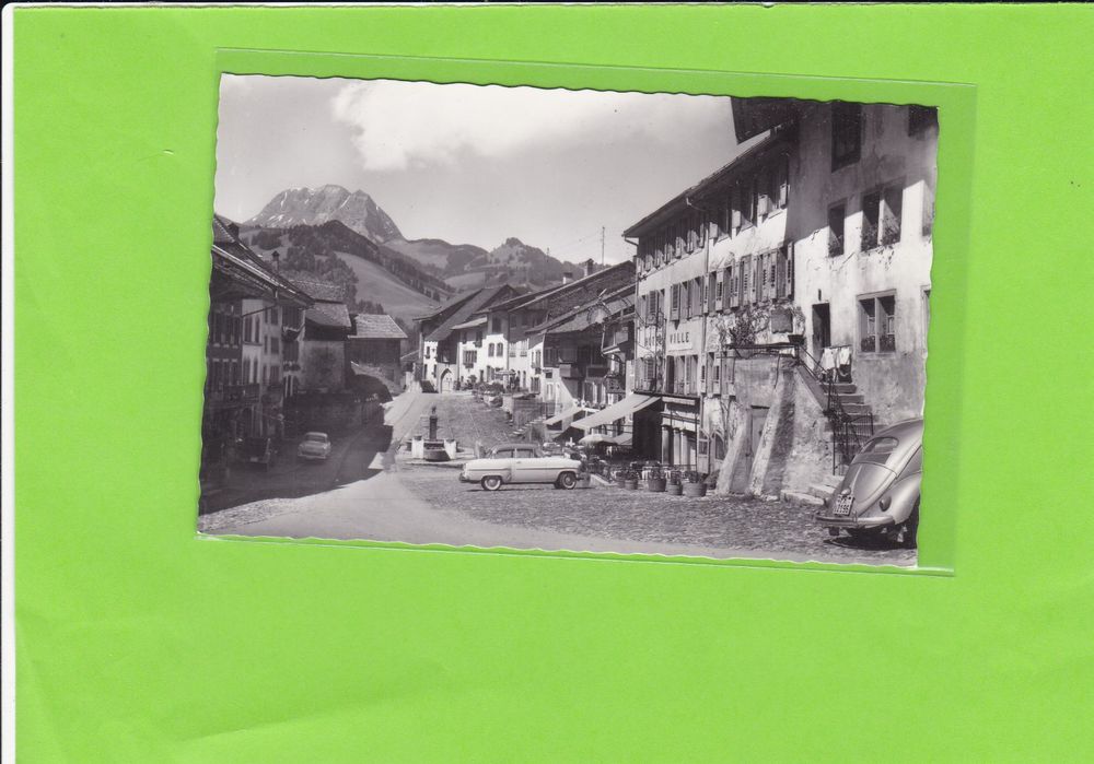 A Gruyères, La rue et le Moléson (Gebraucht) in St. Peterzell für CHF 2 ...