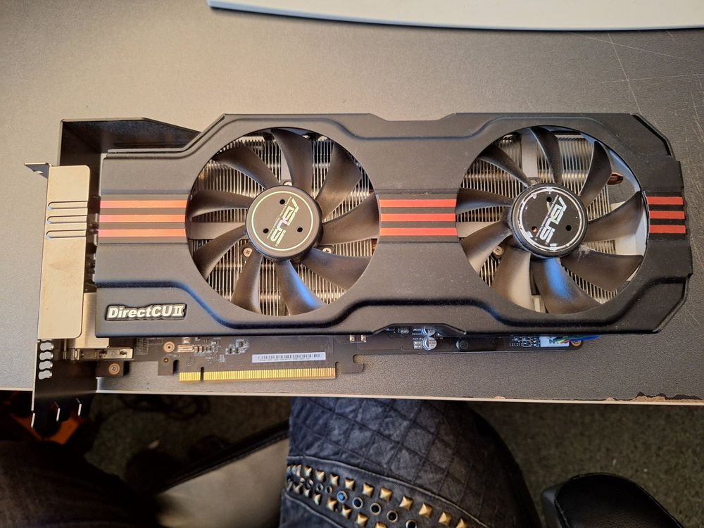 ASUS GTX 680 DirectCU II TOP Grafikkarte GPU (Gebraucht) in Thundorf für CHF 19 – mit Lieferung ...