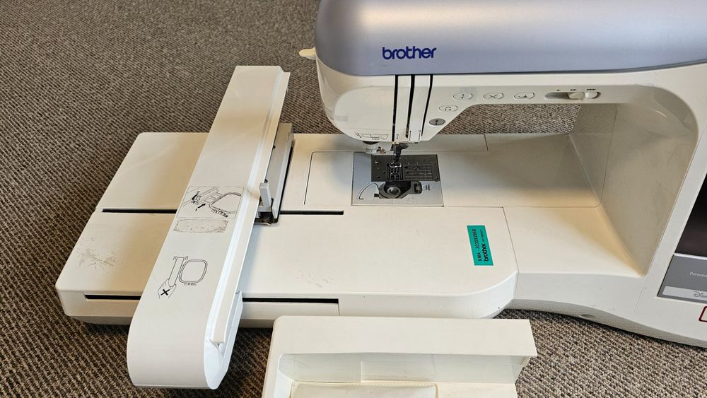 Brother Innovis 1500 D, Näh- und Stickmaschine (Gebraucht) in ...