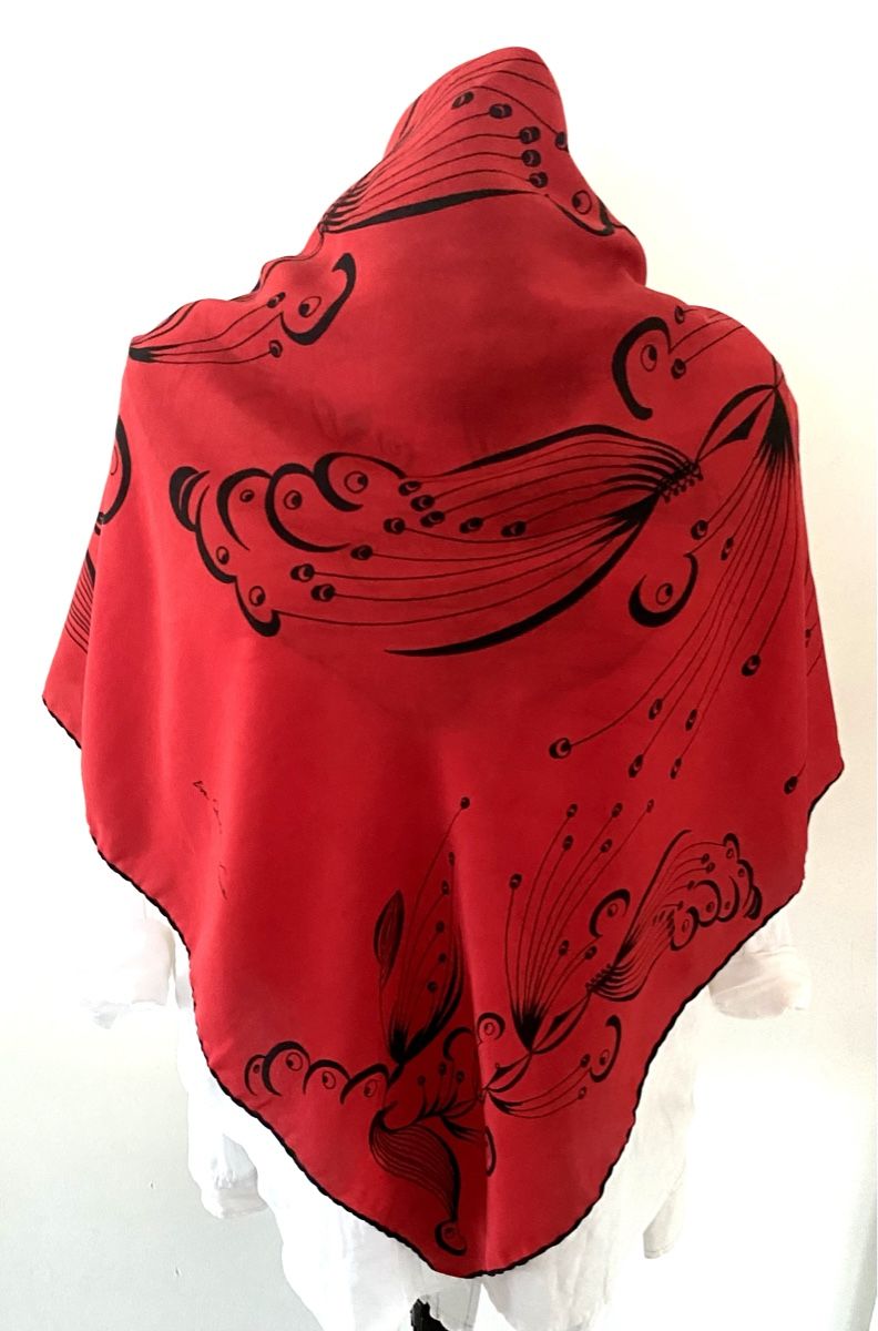 Künstlerischer Seidenschal“Eve Dauhel Vienne” in Rot-Schwarz (Gebraucht ...