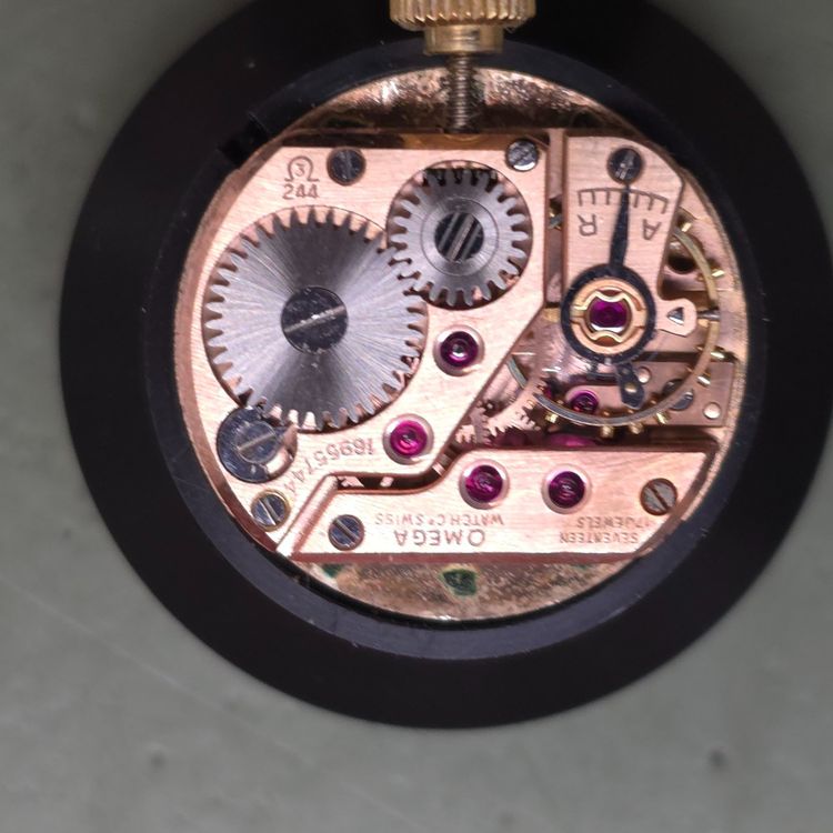 Mouvement Omega 244 d'occasion non révisé | Kaufen auf Ricardo