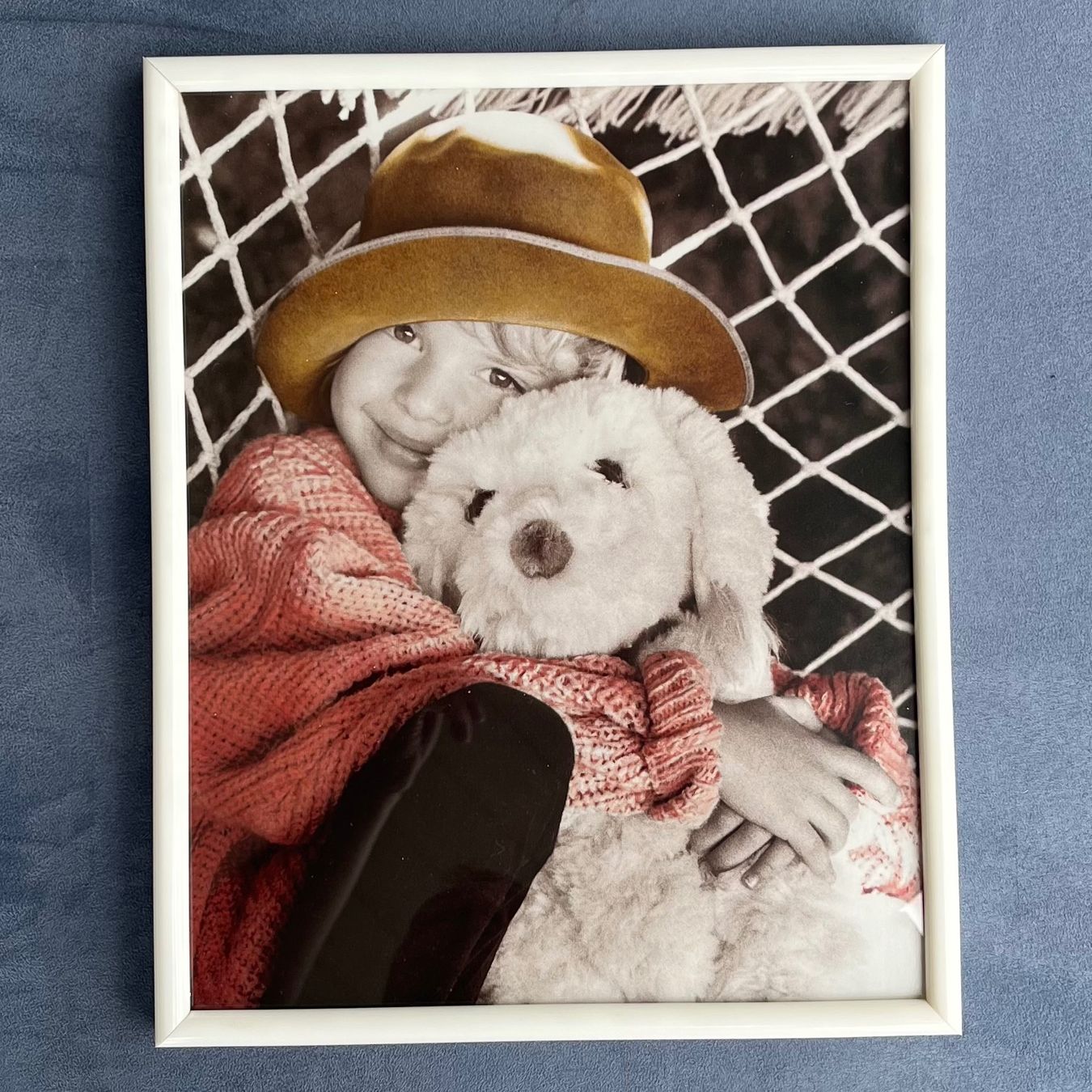 Kim Anderson Mädchen mit Hund im Bilderrahmen (Neu (gemäss Beschreibung)) in Schwyz für CHF 20 ...