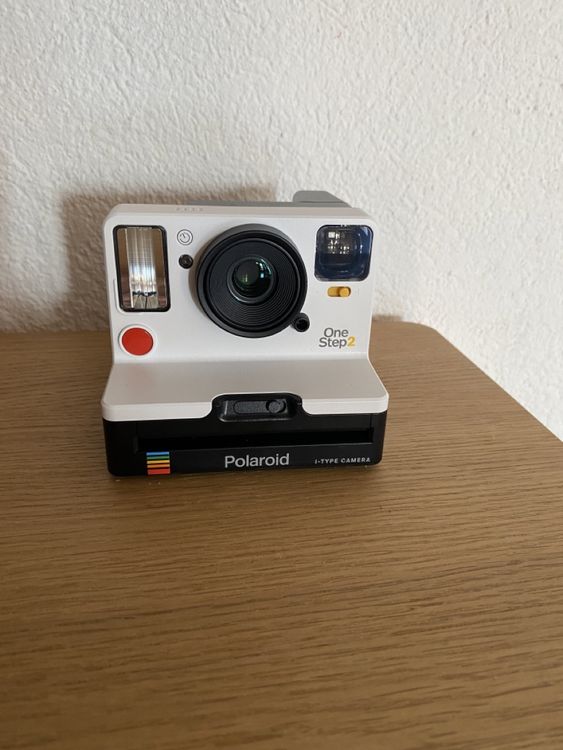Polaroid One Step 2 (Gebraucht) in Unterentfelden für CHF 40 – mit ...