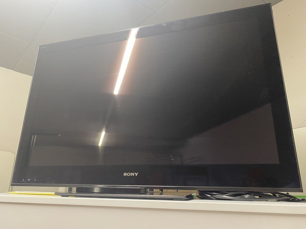 Sony LCD TV/Fernseher 46 Zoll (Gebraucht) in Zürich für CHF 50 – nur ...