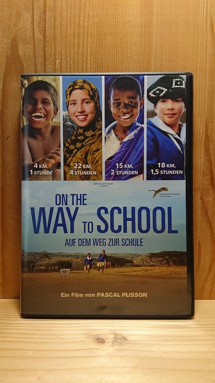ON THE WAY TO SCHOOL, Auf dem Weg zur Schule DVD (Gebraucht) in ...