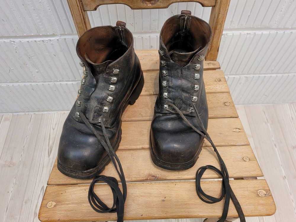 Alte Wanderschuhe Leder 1968. ca. 39-41 (Gebraucht) in Nottwil für CHF ...