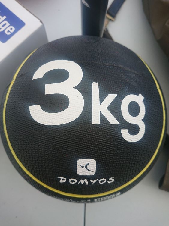 Domyos Fitness Ball 3kg (Neuf (Voir description)) à Farvagny-le-Grand ...