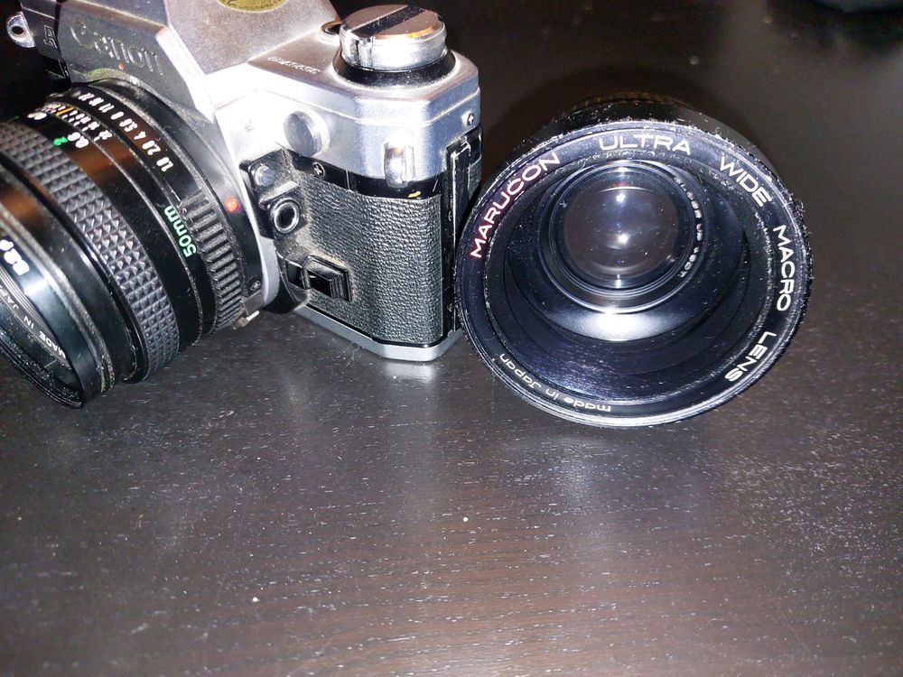 Canon AE-1 + zusätzlich Ultra Wide Macro Lens (Gebraucht) in Zürich für ...