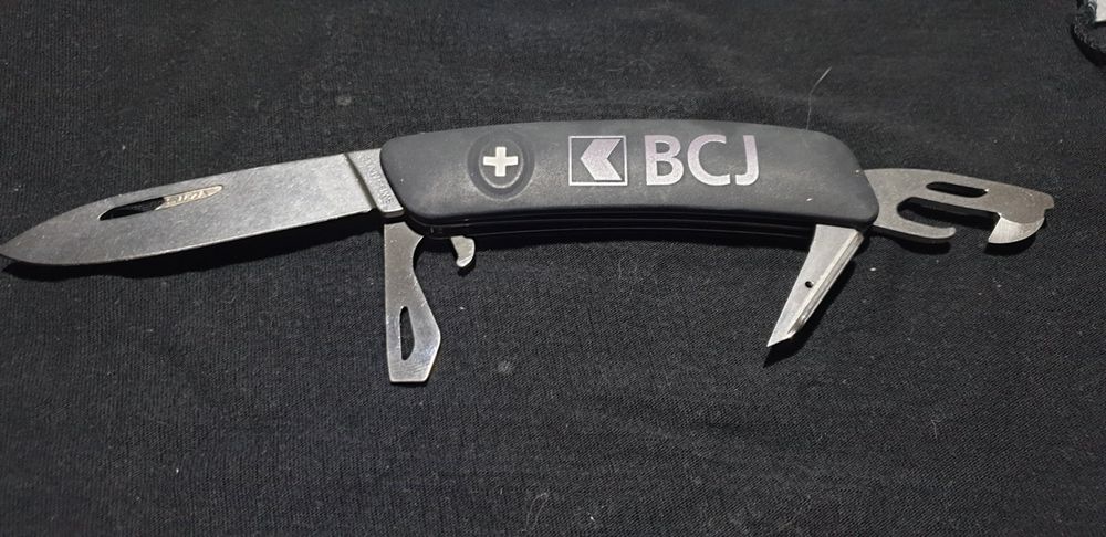 SWIZA Jura BCJ Schwarz Sackmesser (Gebraucht) in Val D Illiez für CHF ...