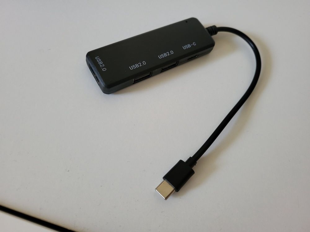 USB Hub mit 4 USB Buchsen und USB C Stecker(fabrikneu) (Neu und ...