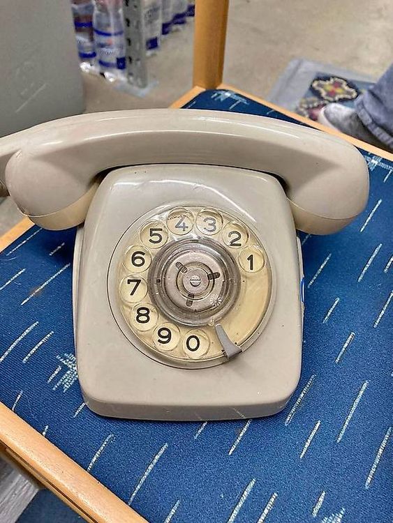 Telefon Model T70 Hellgrau Retro (Gebraucht) in Winterthur für CHF 25 ...