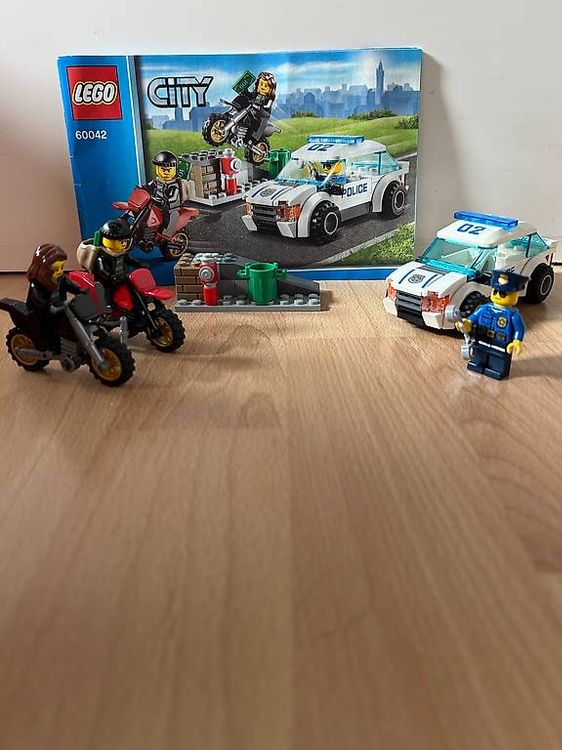 Lego city 60042 chasse au bandit + lego city 60126 (Gebraucht) in ...