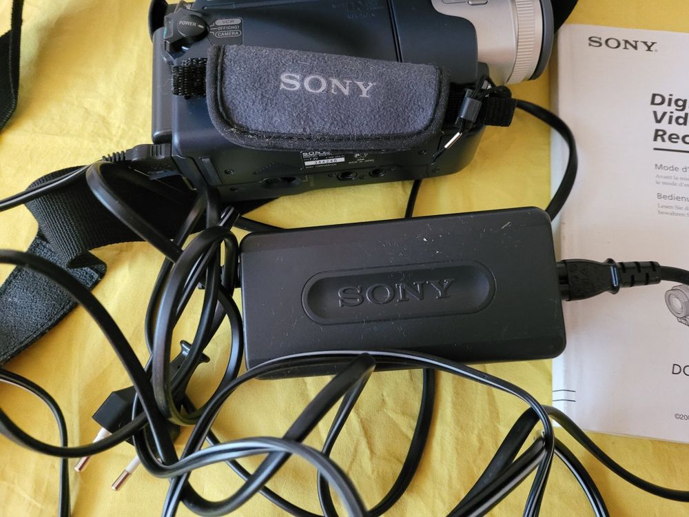 Sony Handycam DCR-TRV 15 E (Gebraucht) in Chur für CHF 65 – mit ...