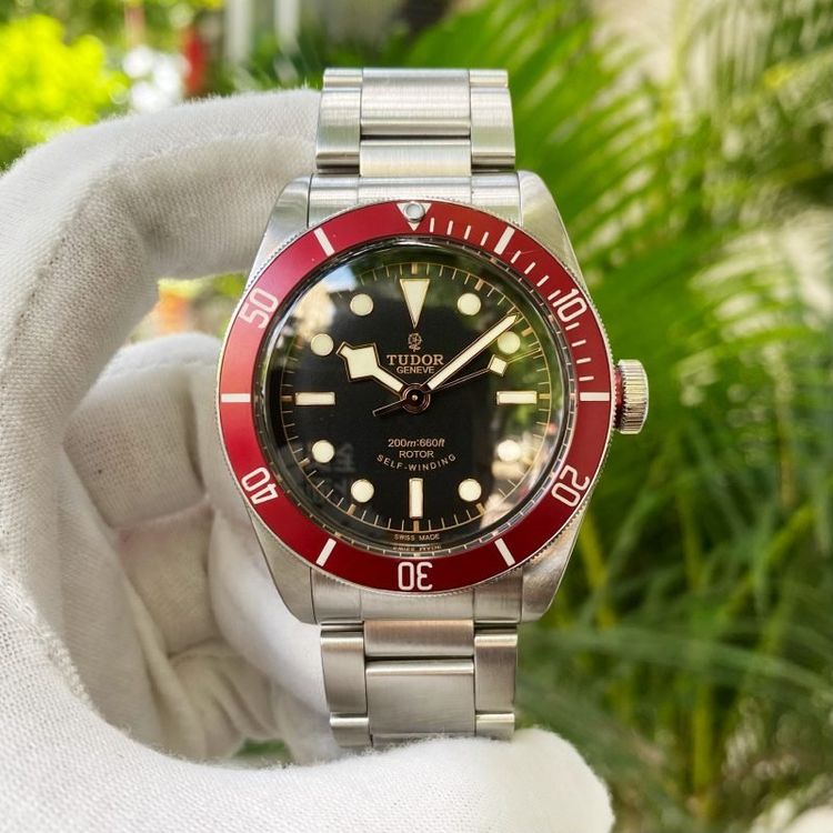 TUDOR 79220R HERITAGE BLACK BAY COMPLET AVEC BOITE ET PAPIER (Gebraucht ...