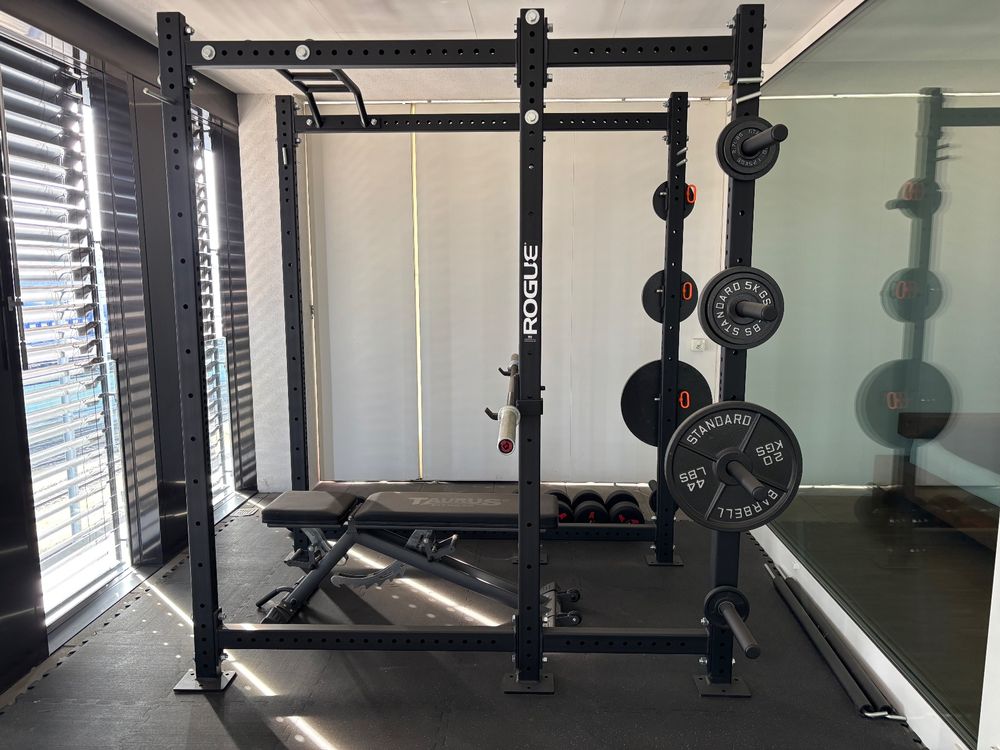 ROGUE FITNESS - R-6 POWER RACK + Ohio Bar Black Zinc Shaft B | Kaufen ...