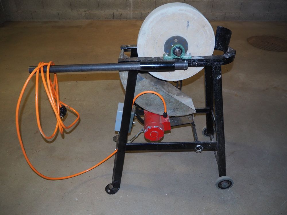 Meule à eau à entraînement électrique | Kaufen auf Ricardo