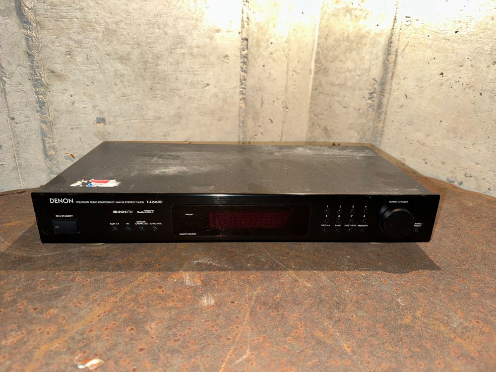 M011 Denon Stereo Tuner (Gebraucht) in Wolfwil für CHF 8 – nur Abholung ...