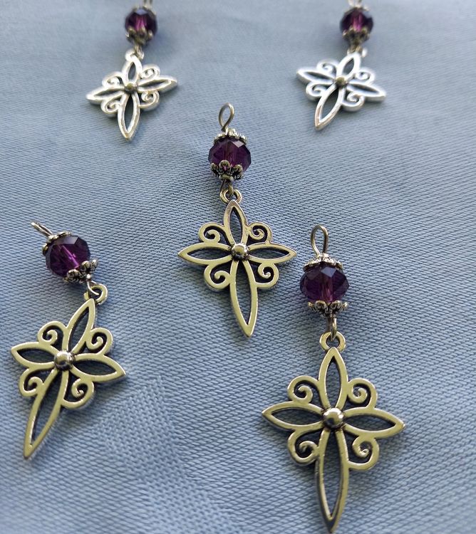 5 Stk.Anhänger + Facierte Glas perle (Neu (gemäss Beschreibung)) in Zizers für CHF 3 – mit ...