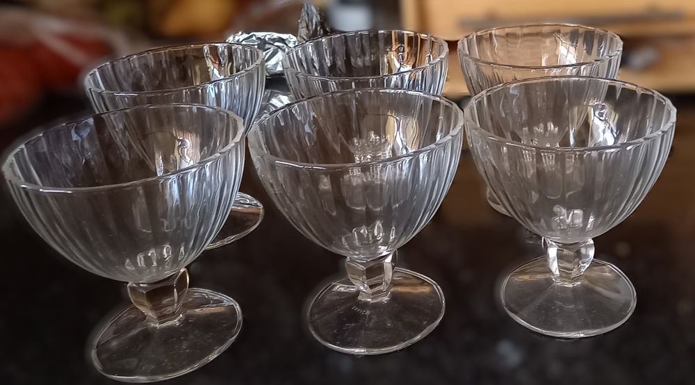 Glacé- Dessert Schale aus Glass (6er Set) (D'occasion) à Remigen pour ...