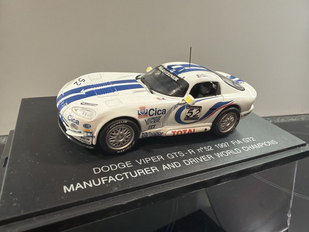 Dodge Viper GTS-R - 1/43 - Universal Hobbies (Defekt) in Wolfwil für ...