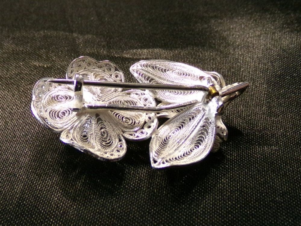 Trachtenschmuck zur Berner Sonntagstracht (Gebraucht) in Langenthal für CHF 50 – mit Lieferung ...