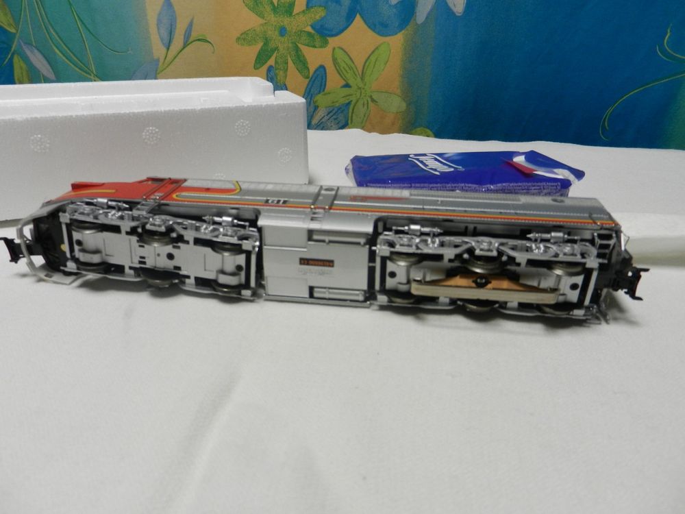 Märklin 37611 Santa Fe Diesel Alco PA1 Digital mit Sound | Kaufen auf ...