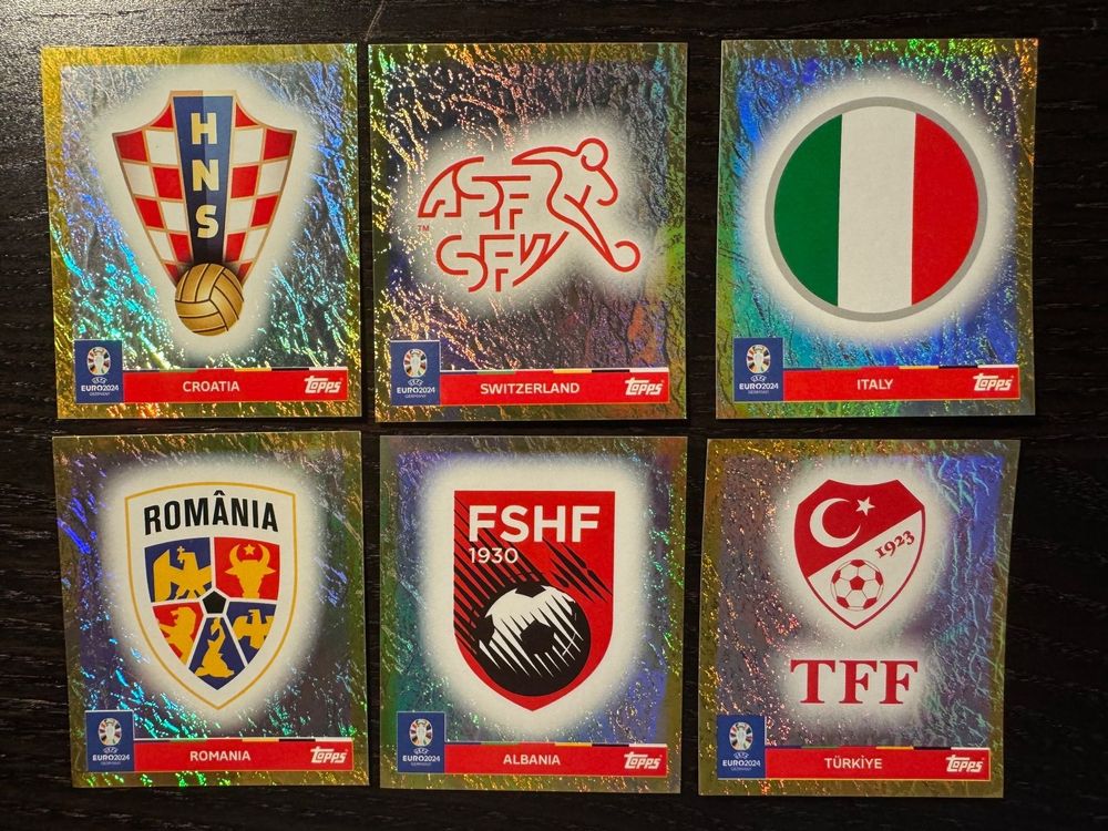 Topps Euro 2024 SUI CRO ITA ROM ALB TUR 2 Wappen GOLD | Kaufen auf Ricardo