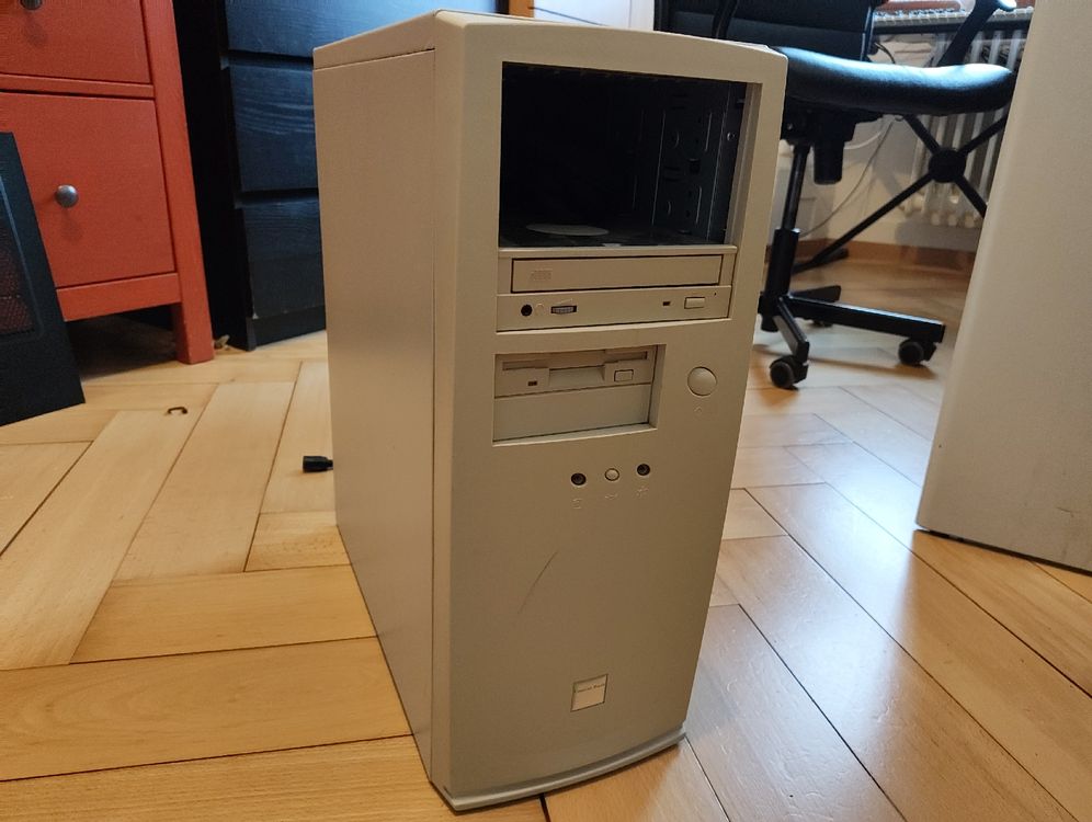 Retro gaming pentium II for Cubase or DOS Games ! (Gebraucht) in ...