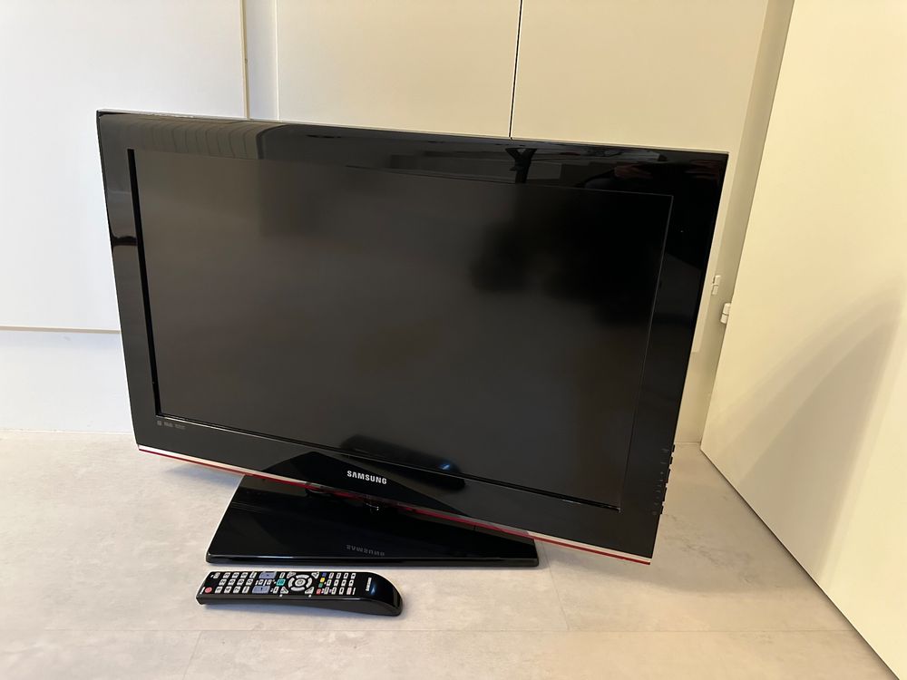 Samsung Full HD TV LE32B530P7W (Gebraucht) in Oberembrach für CHF 45 ...
