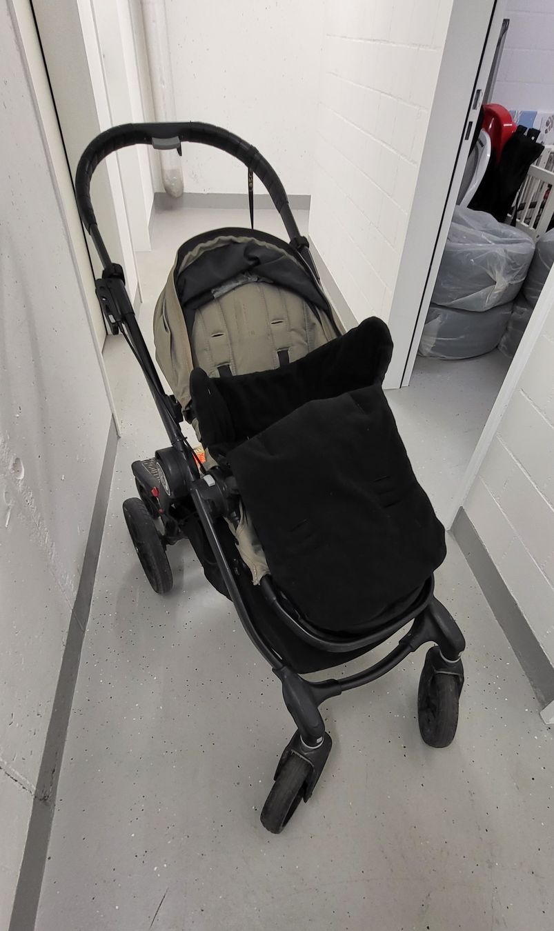 City Select Baby Jogger Kinderwagen - zwei Sitze und Zubehör (Gebraucht ...