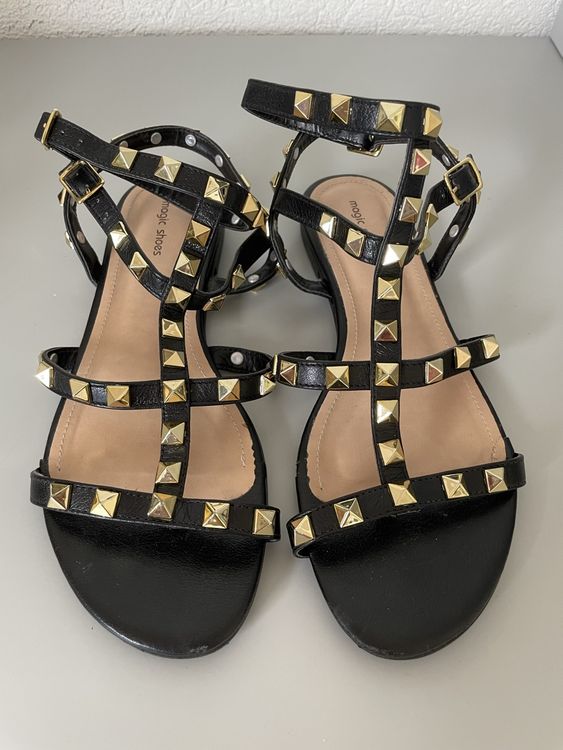 Sandales plates noires à clous dorés, T38 | Kaufen auf Ricardo