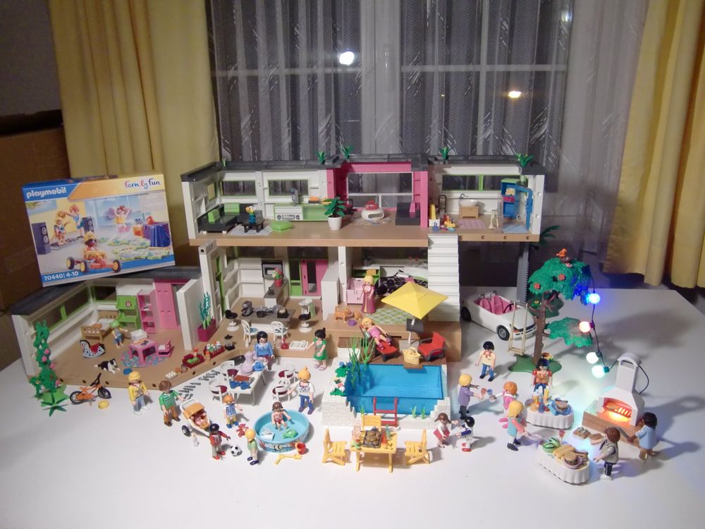 Playmobil XXL Luxus Villa / Haus mit Pool + Party und mehr | Kaufen auf ...