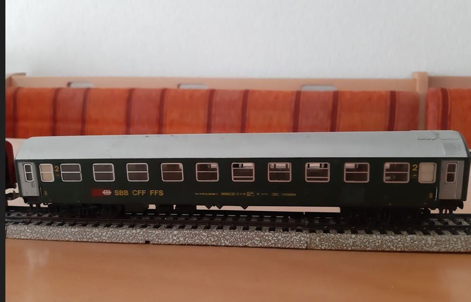 H0 WS Speisewagen (Lima) & H0 WS Seitengangwagen (PIKO) | Kaufen auf Ricardo