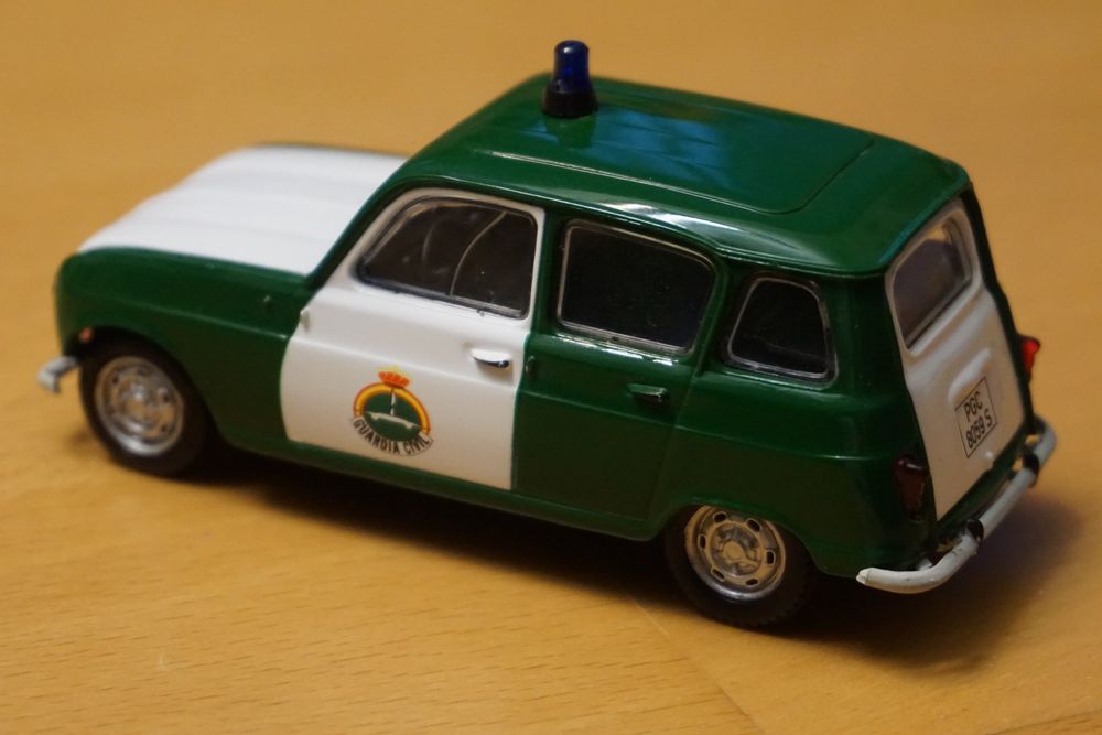 Norev Renault R4 Guardia Civil 1:43 COOL !!!!!!!!!!! | Kaufen auf Ricardo