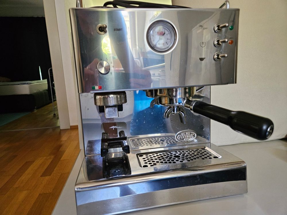 QuickMill Pegaso Espressomaschine mit integriertem Mahlwerk (Defekt) in Bern für CHF 69 – nur ...