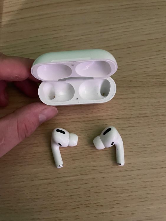 Air Pod Pro 1.Gen (Gebraucht) in für CHF 16 – mit Lieferung auf Ricardo ...