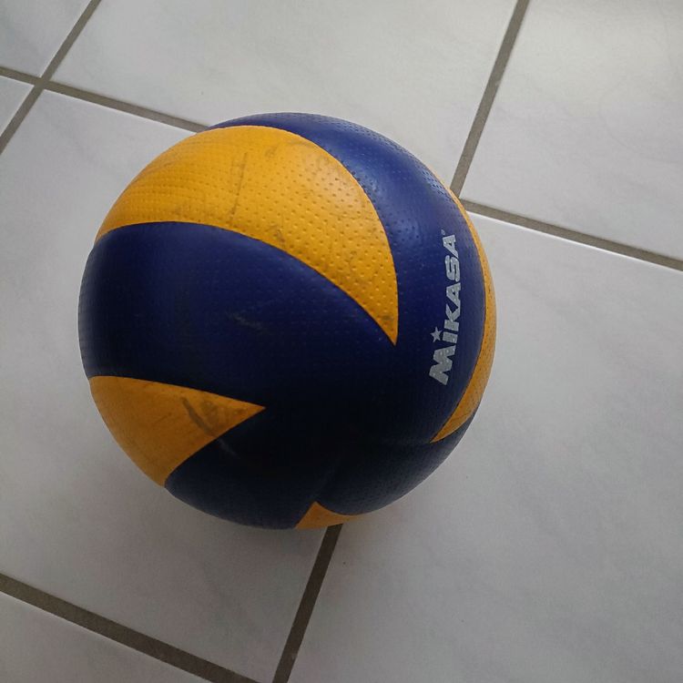 Mikasa Volleyball MVA 300 FIVB Official Gr. 5 | Kaufen auf Ricardo