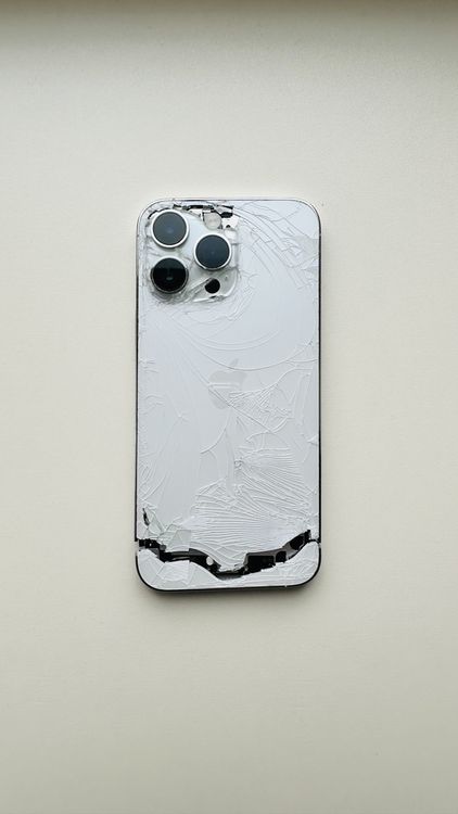 Defektes iPhone 14 Pro Max Silber 512 GB (Defekt) in Schaffhausen für ...