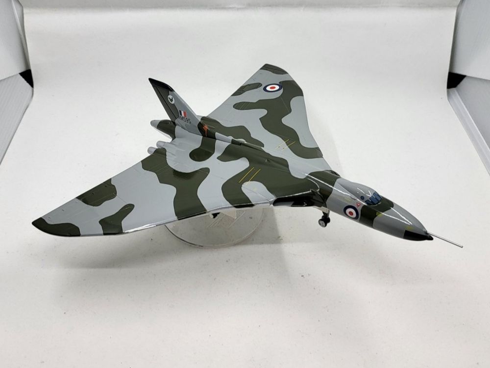 Avro Vulcan, 1/144 Corgi (Gebraucht) in Lyss für CHF 19 – mit Lieferung ...