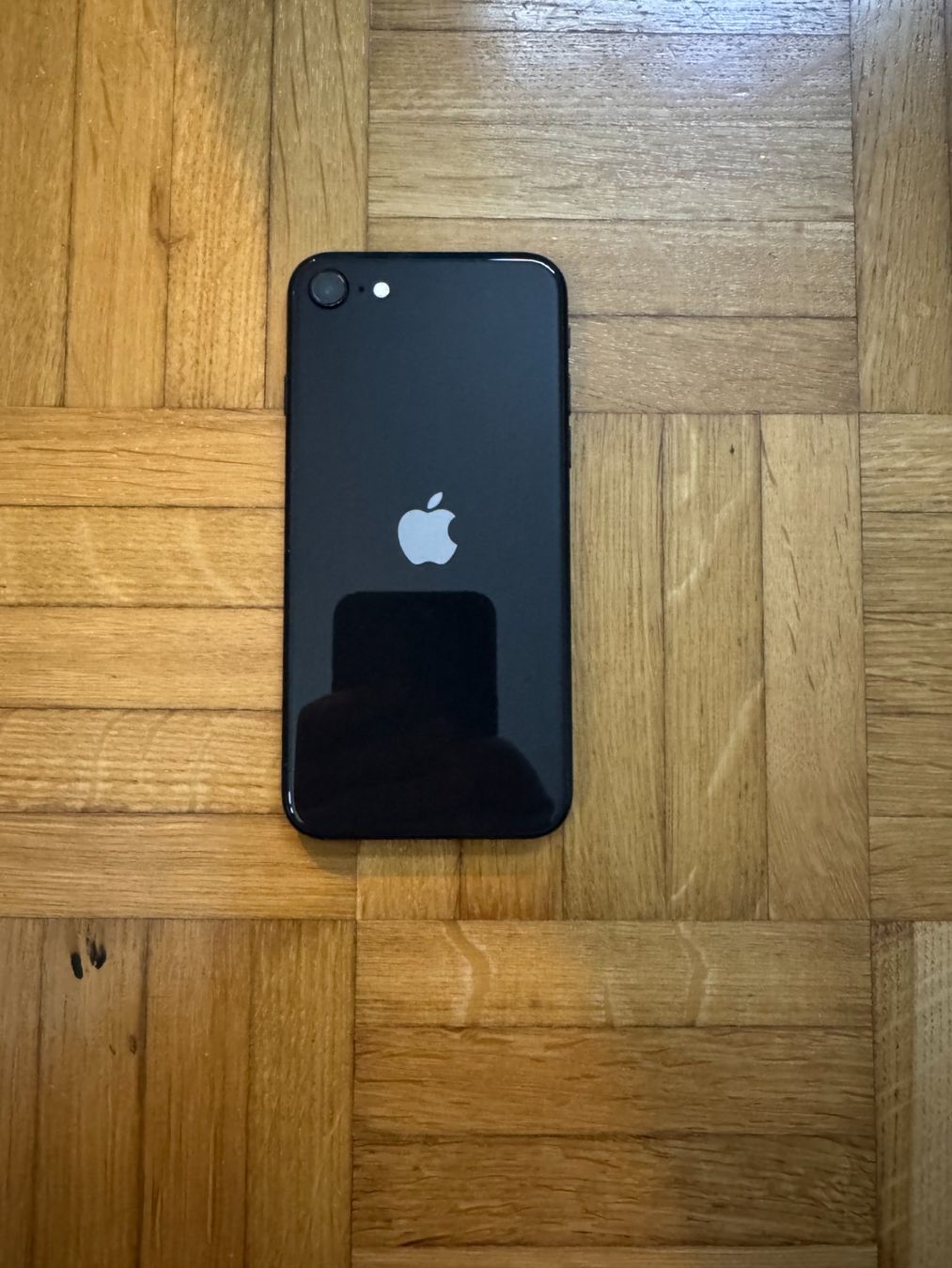 iPhone SE (2. Generation) – Schwarz – 64 GB (Gebraucht) in Nussbaumen ...