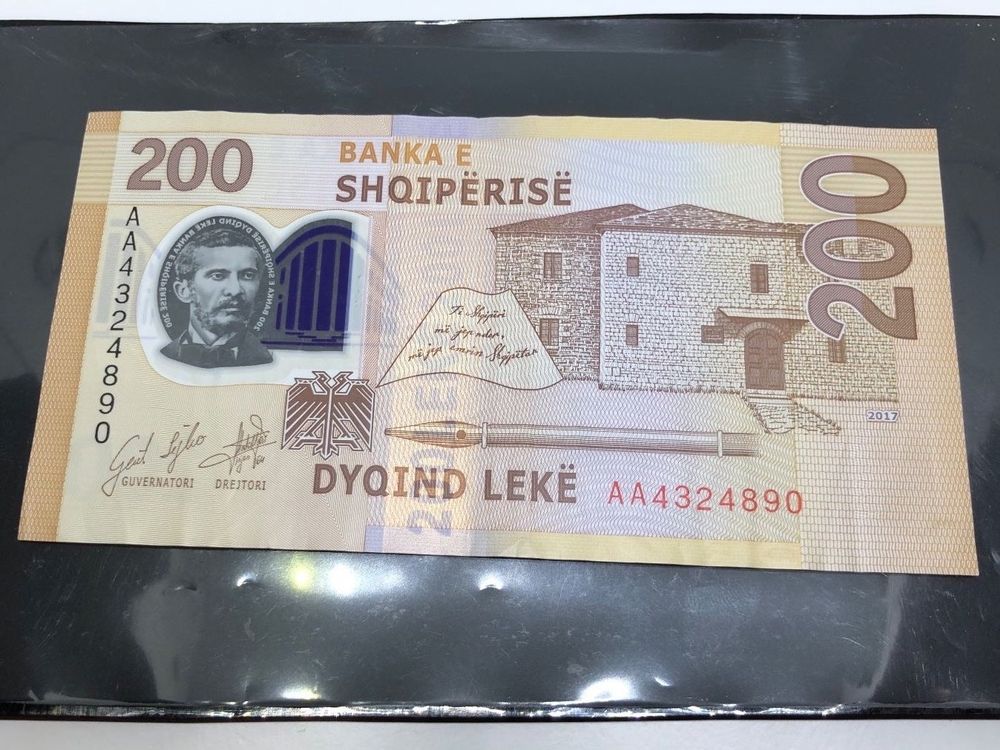 200 Lek Albania New Banknote (Gebraucht) in Hauterive NE für CHF 3.9 ...