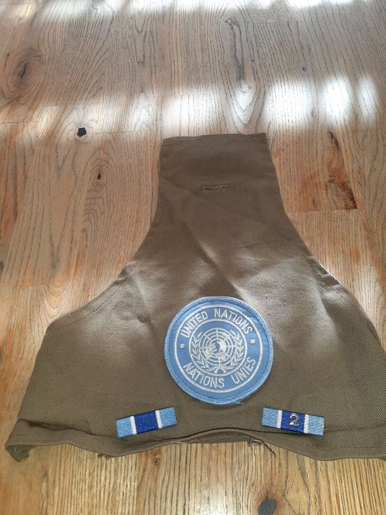Armbinde UNO mit Ribbon KFOR Armee Badge (Gebraucht) in Riedikon für ...