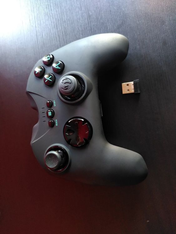 2x Wireless Controller Nacon Gaming GC-200WL | Kaufen auf Ricardo