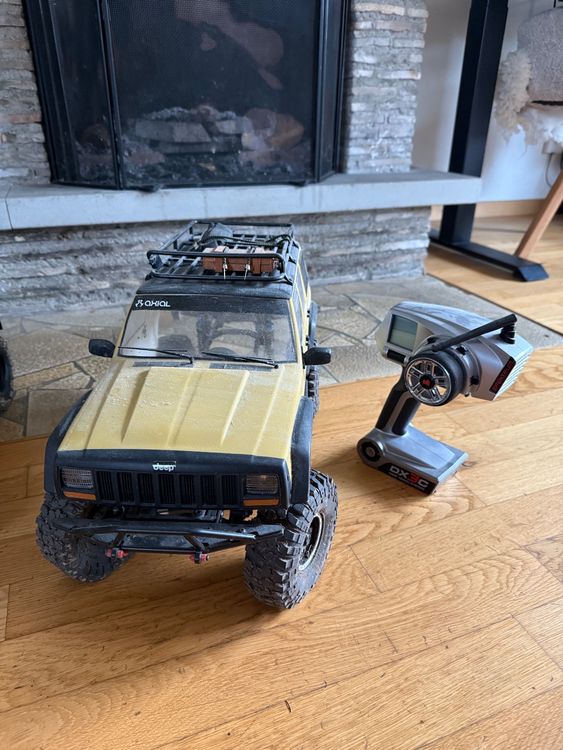 Element RC Enduro Builder Kit mit Axial Jeep Cherokee XJ (Gebraucht) in ...
